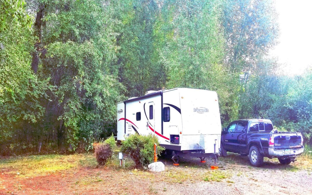 Find Cheap RV Hookups For Less Then $200 A Month For Full Time Cheap RV ...